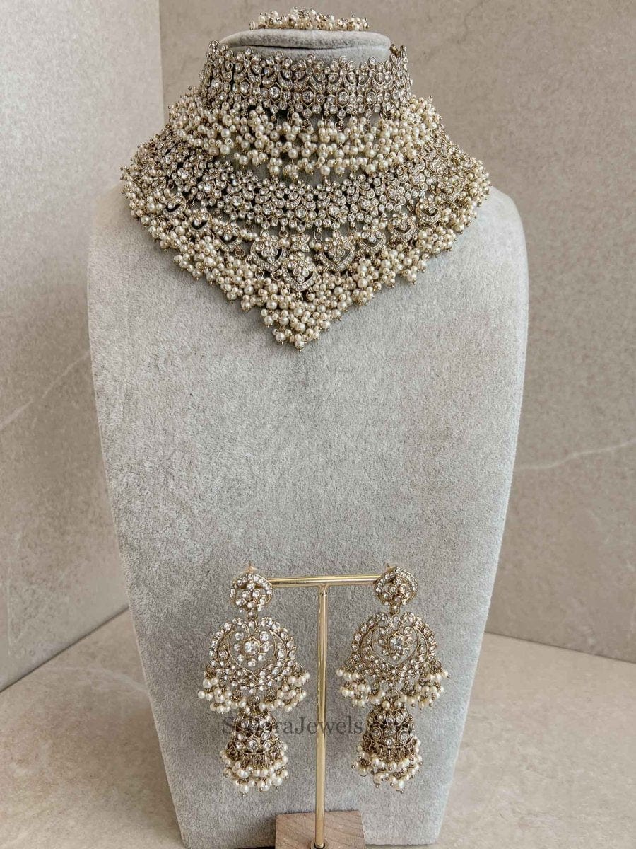Amelia Indian Bridal Jewellery Set V Shape – SOKORA JEWELS