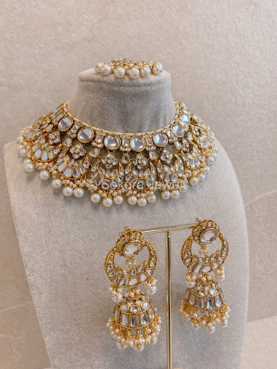 Eshma Faux Kundan White Bridal Necklace Set – SOKORA JEWELS