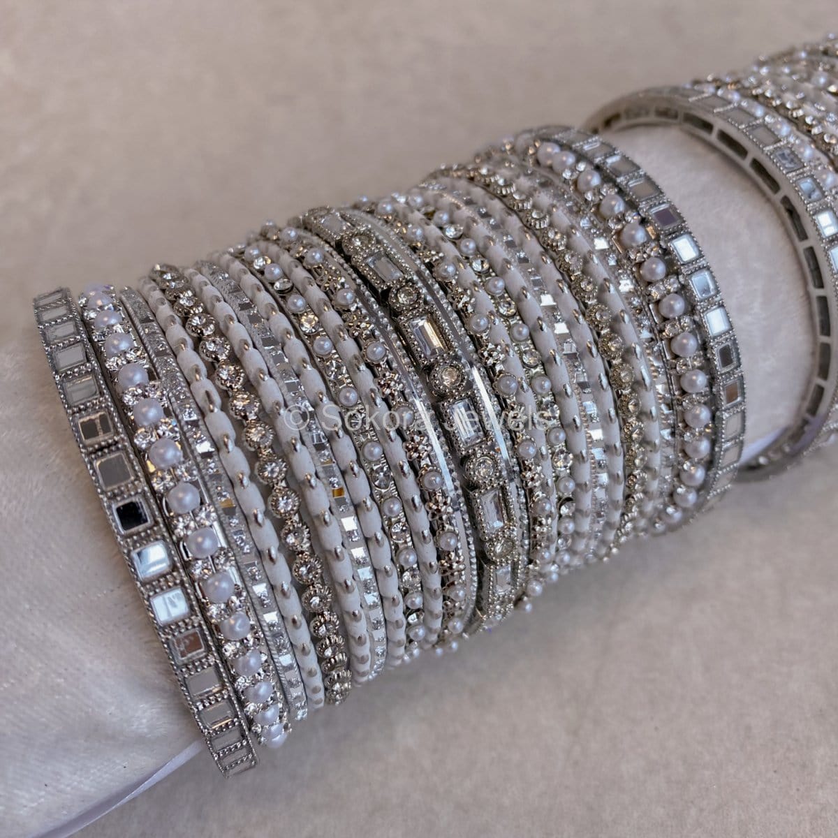 Ramila Mirrored Bangle Set - Silver – SOKORA JEWELS